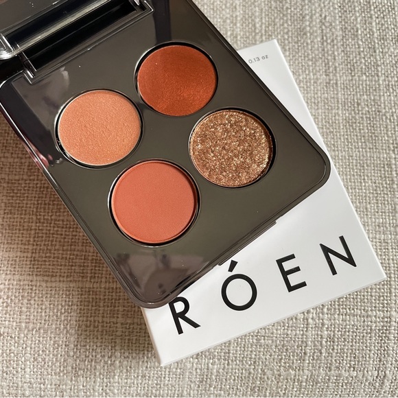 Roen | Makeup | Roen Eyes On Me Eyeshadow Palette 368 G 3 Oz Full Size ...